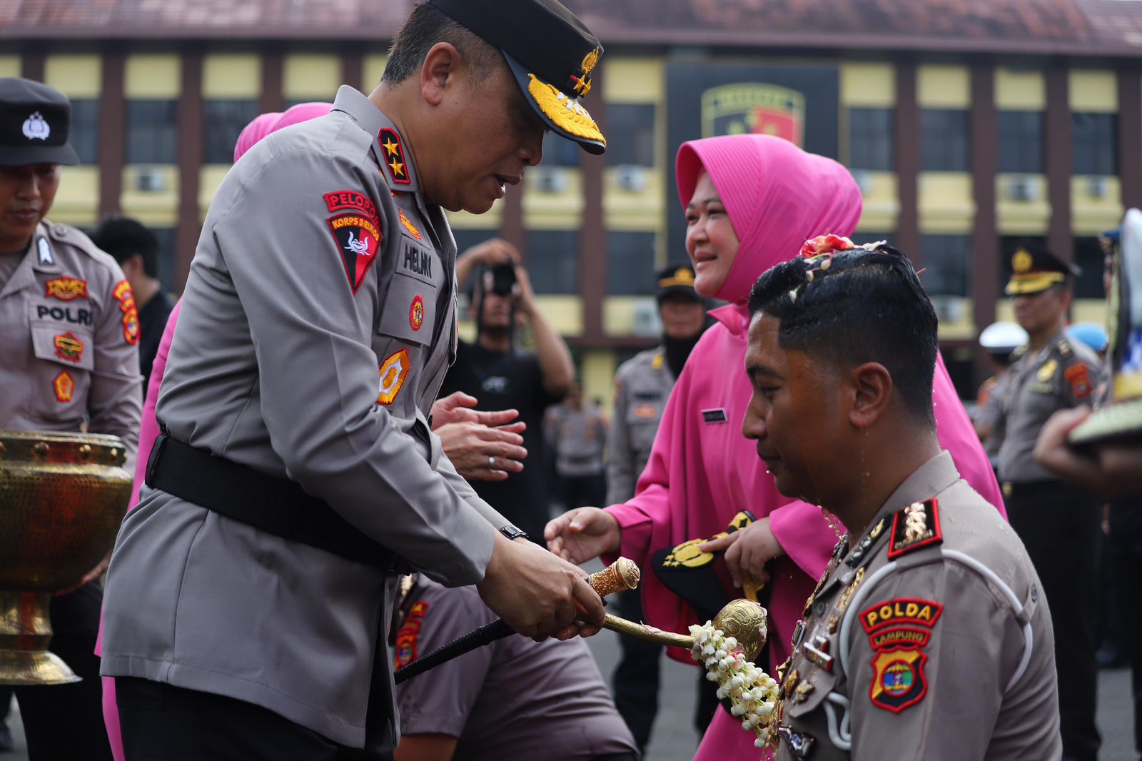 Sekjen PWDPI Nova Indriani, Beri Apresiasi Dan Selamat Atas Kenaikan Pangkat Kasat PJR Polda ...